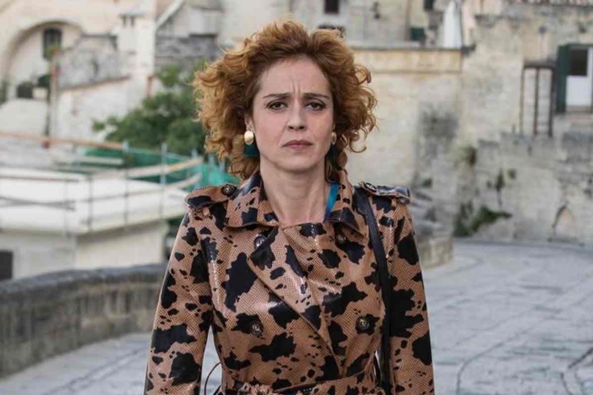 Chi è e cosa fa il compagno di Vanessa Scalera, l'attrice di Imma ...